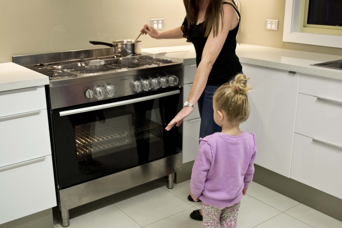 Our Top 10 Tips For Safety in the Kitchen | Ovenclean Blog